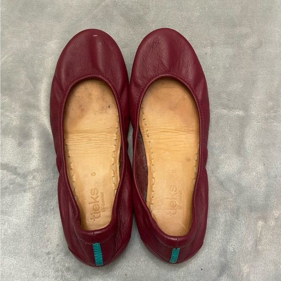Tieks | Shoes | Tieks Dark Red Burgundy Maroon Round Toe Foldable ...